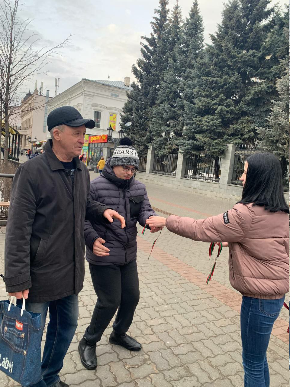 Azatlyk Activists Remind Tatar Referendum : Free Idel-Ural